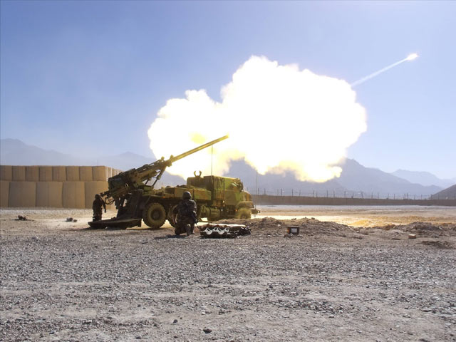 WarWheels.Net - Caesar 155mm SPG Photos