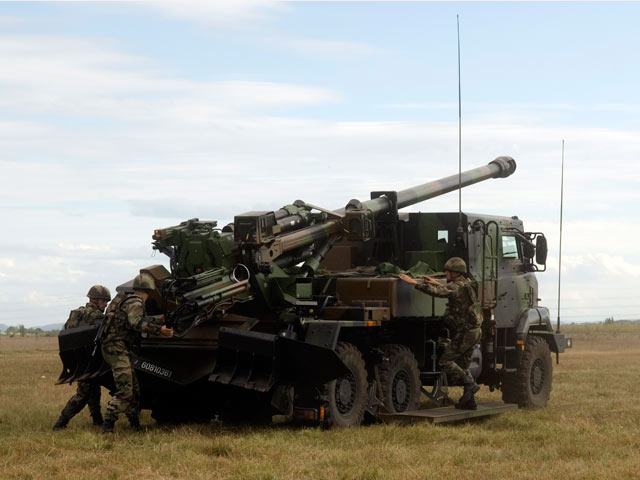 WarWheels.Net - Caesar 155mm SPG Photos