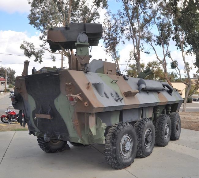 WarWheels.Net -LAV Anti-Tank Vehicle (LAV-AT) Photos