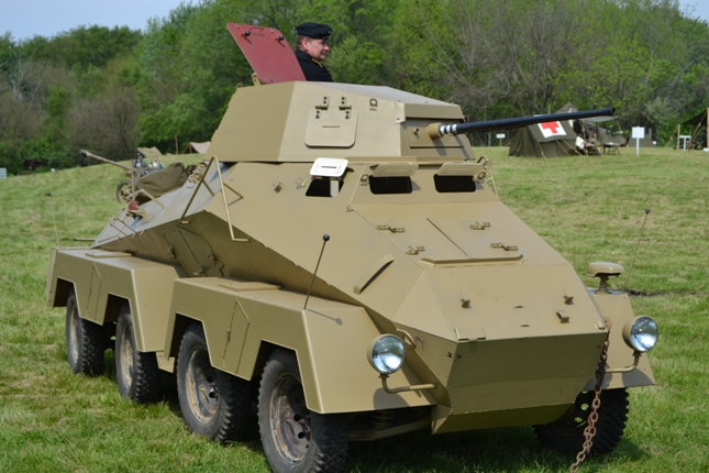 WarWheels.Net-Sdkfz 231 & 232 Heavy Armored Car (8-Wheel) Index